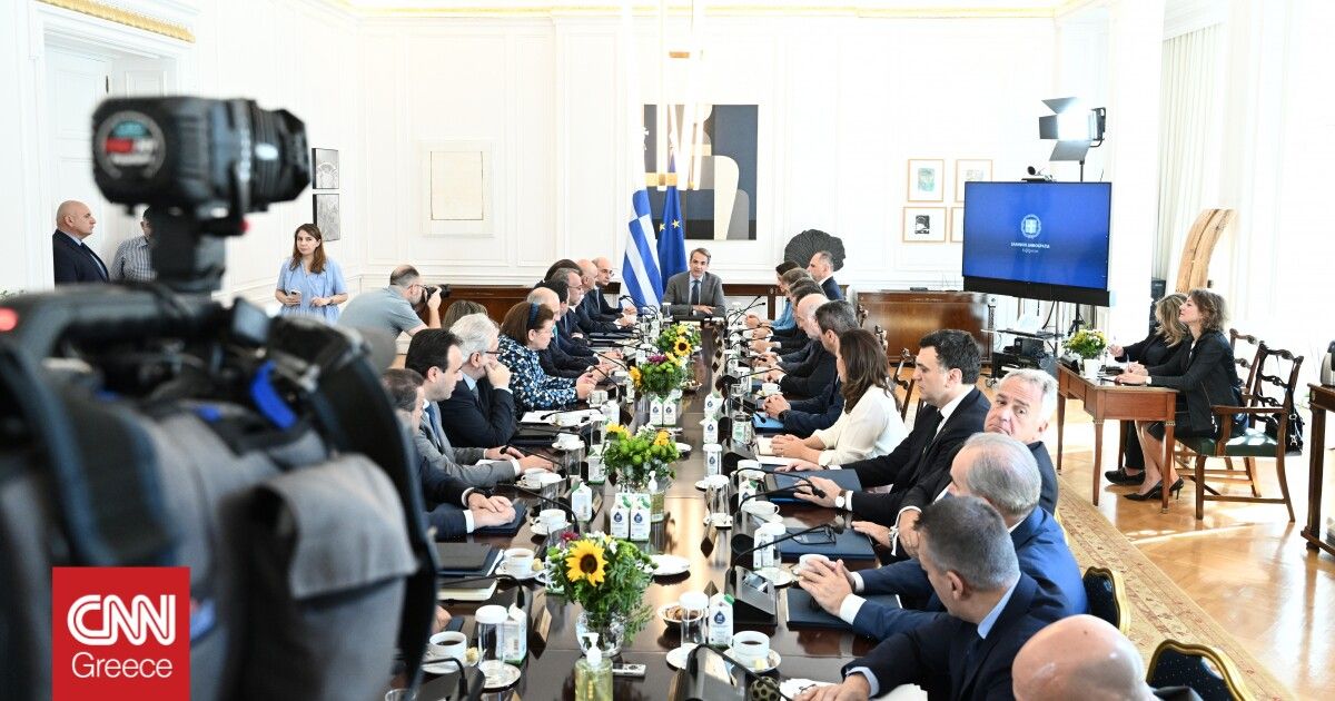 Δένδιας, Πιερρακάκης και Κικιλιας οι πιο δημοφιλείς υπουργοί της ...