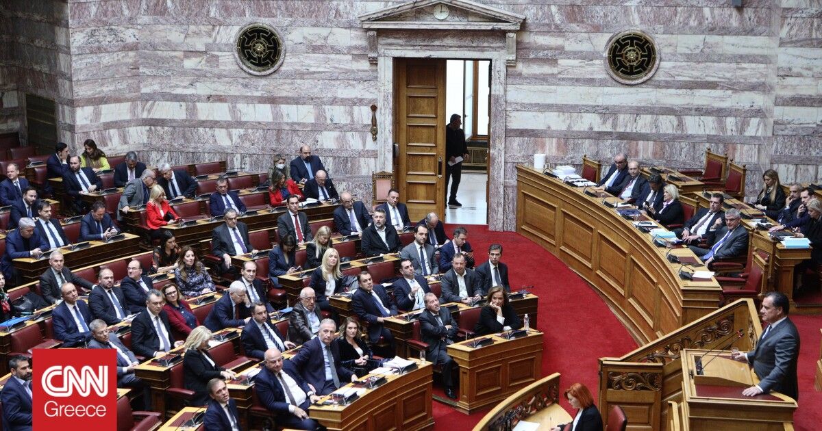 Βουλή: Τα τρία νομοσχέδια που κάνουν «ποδαρικό» τον νέο χρόνο - CNN.gr