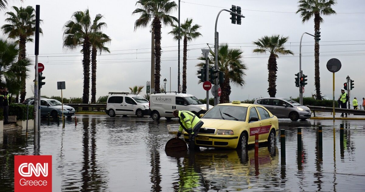 Αποκαταστάθηκε η κυκλοφορία των αυτοκινήτων στην Ποσειδώνος - CNN.gr