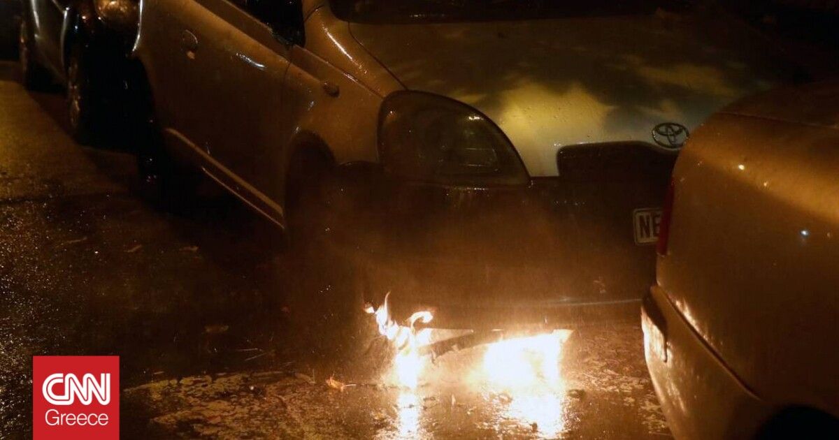 Φωτιά σε αυτοκίνητο στον Κηφισό - Κλειστές δύο λωρίδες στο ρεύμα προς ...