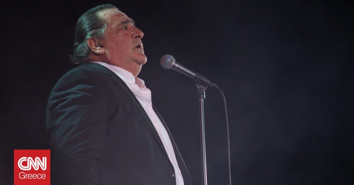 Βασίλης Καρράς: Είχε καταρρίψει το ρεκόρ Γκίνες για sold out συναυλία ...