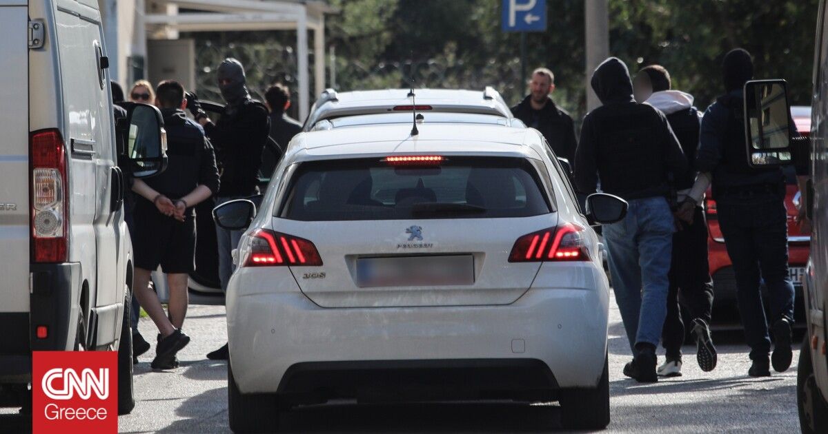Ποινική δίωξη για σωρεία κακουργημάτων στους επτά κατηγορούμενους για ...