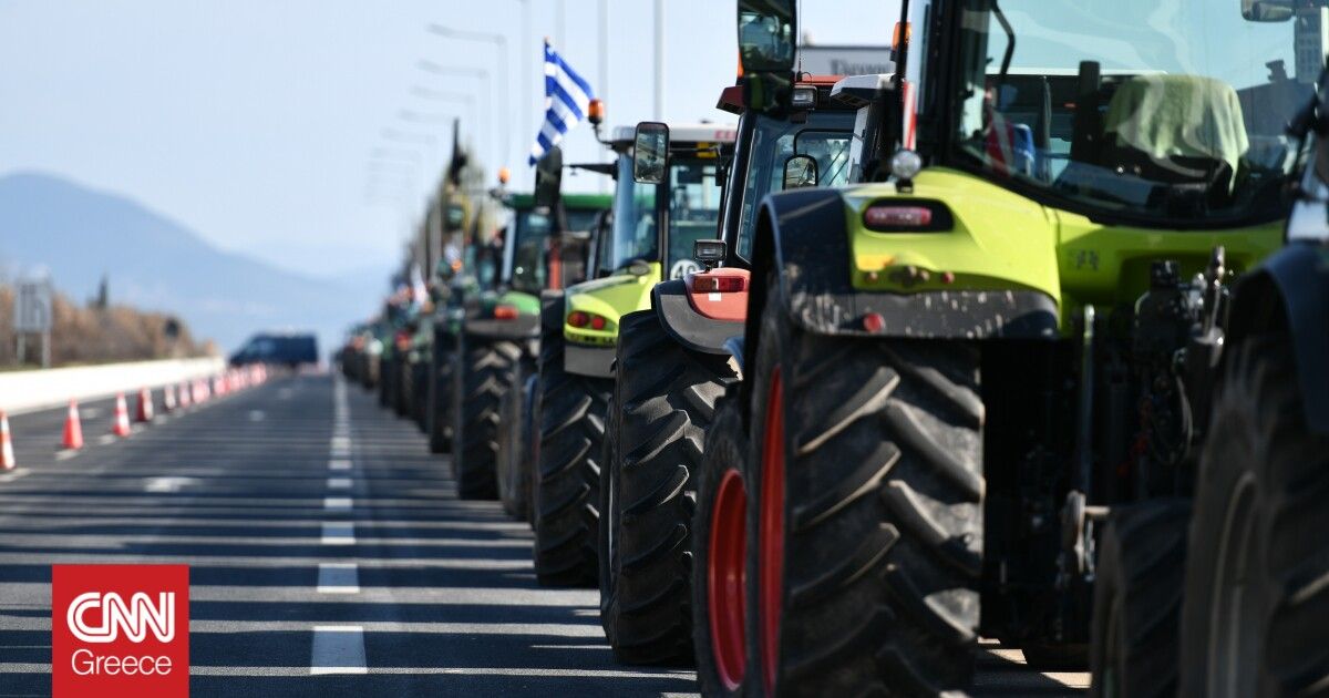 Οκτάωρο μπλόκο αγροτών στην Εθνική Θεσσαλονίκης-Μουδανιών - Μοιράζουν ...