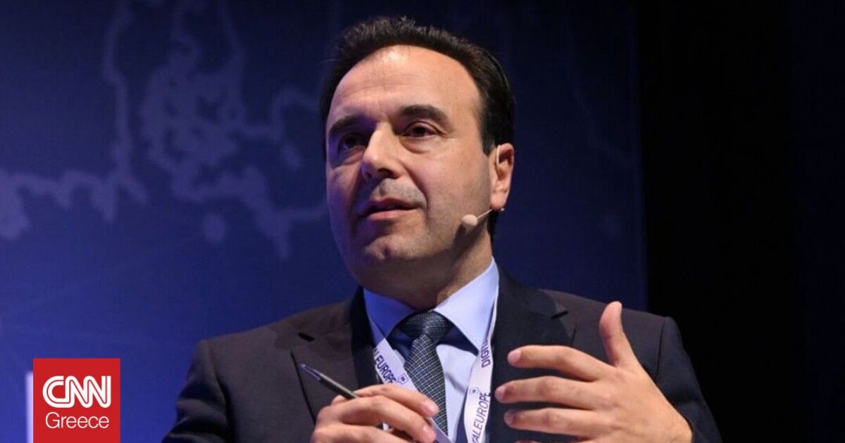 Κυβερνητική πίεση στους τηλεπικοινωνιακούς παρόχους για επιτάχυνση στο FTTH - CNN.gr