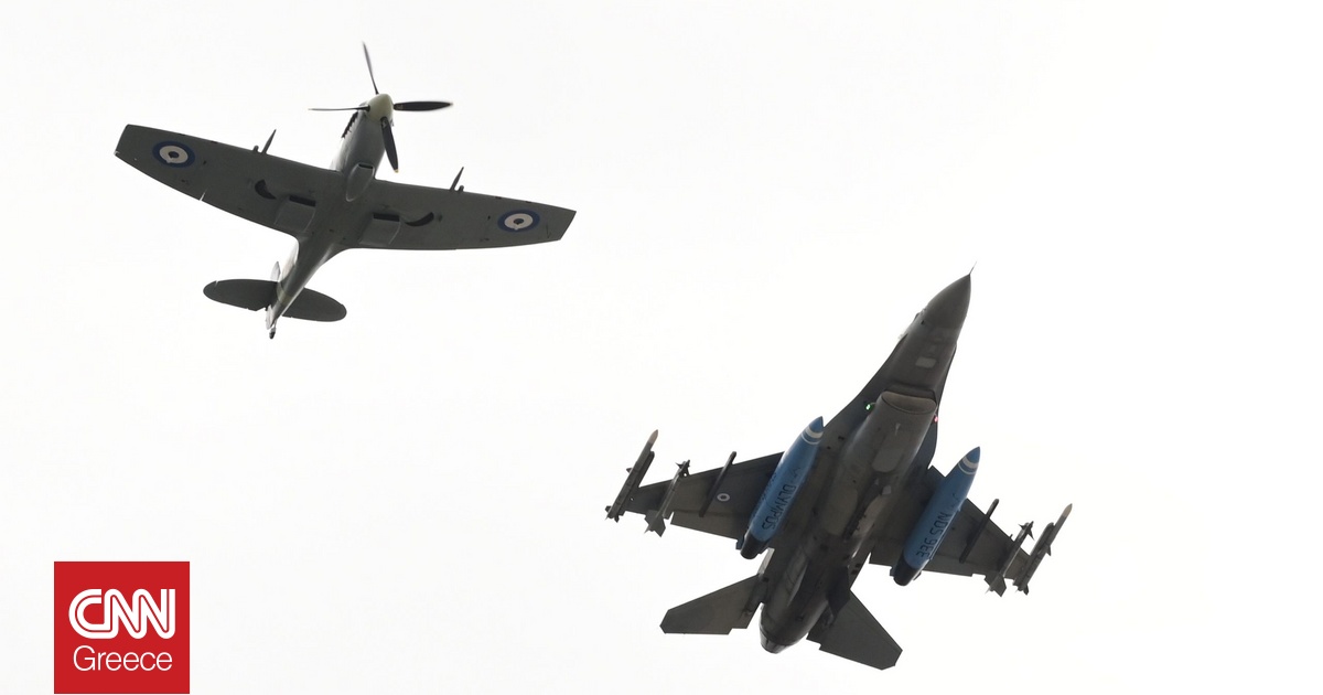 25η Μαρτίου: Εντυπωσιακές εικόνες από την πρώτη διέλευση των ...