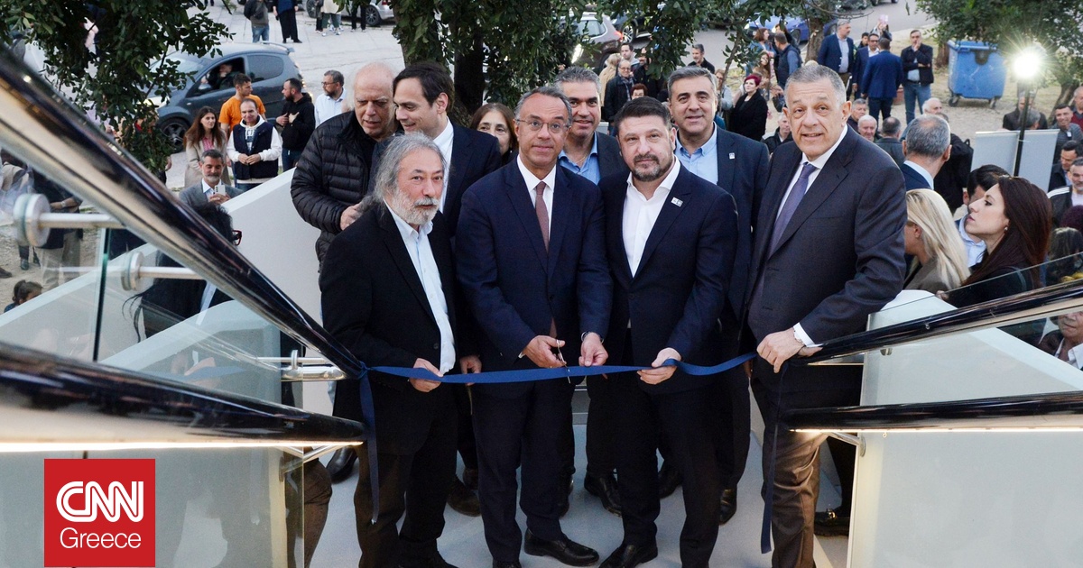 Χαϊδάρι: Εγκαινιάστηκε η πεζογέφυρα στο Παλατάκι - CNN.gr