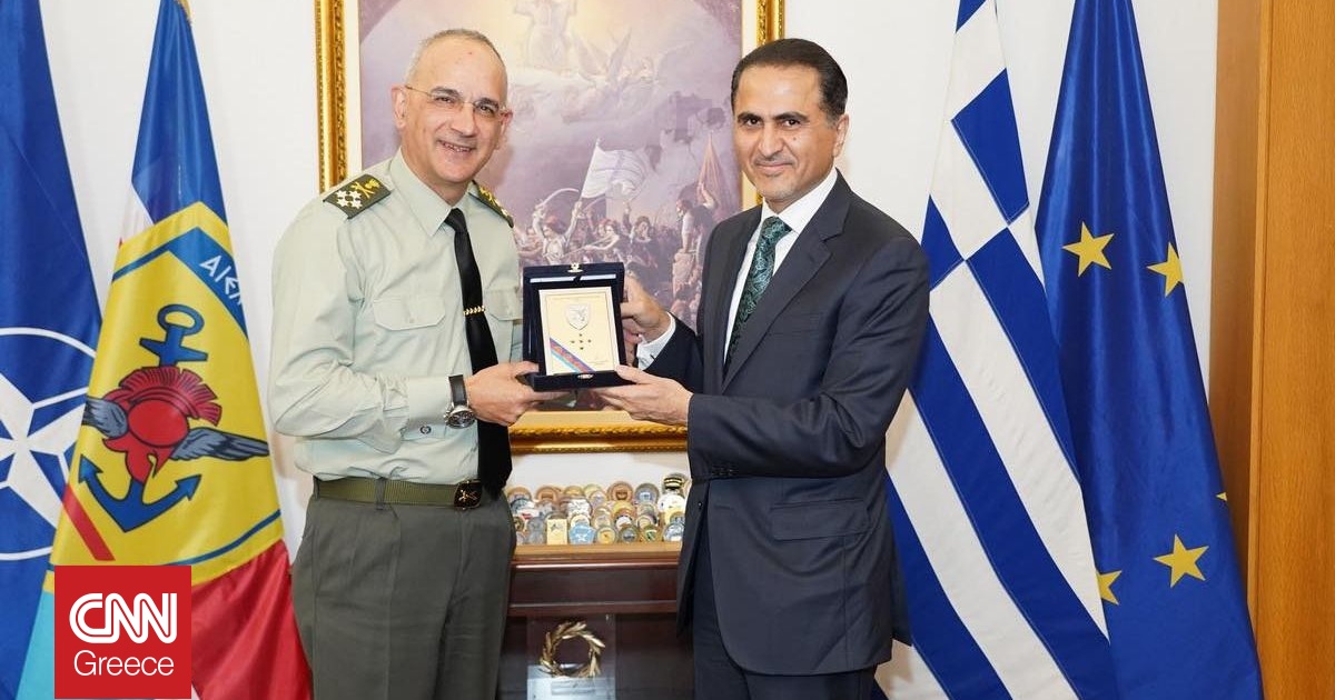 Συνάντηση του Αρχηγού ΓΕΕΘΑ με τον Πρέσβη του Κατάρ στην Ελλάδα - CNN.gr
