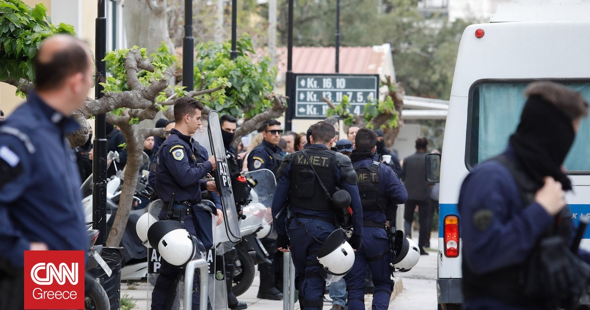 Στον Εισαγγελέα οι συλληφθέντες για τα επεισόδια στου Ρέντη - CNN.gr