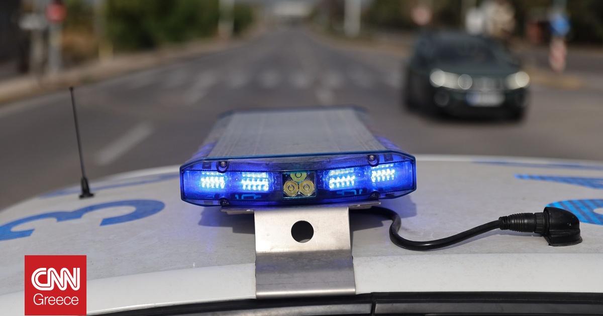 Σύγκρουση δύο Ι.Χ στον περιφερειακό του Βόλου - Απεγκλωβίστηκε οδηγός ...