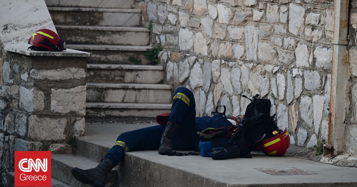 Υπεράνθρωπες προσπάθειες των πυροσβεστών - Δραματικές εικόνες από το ...