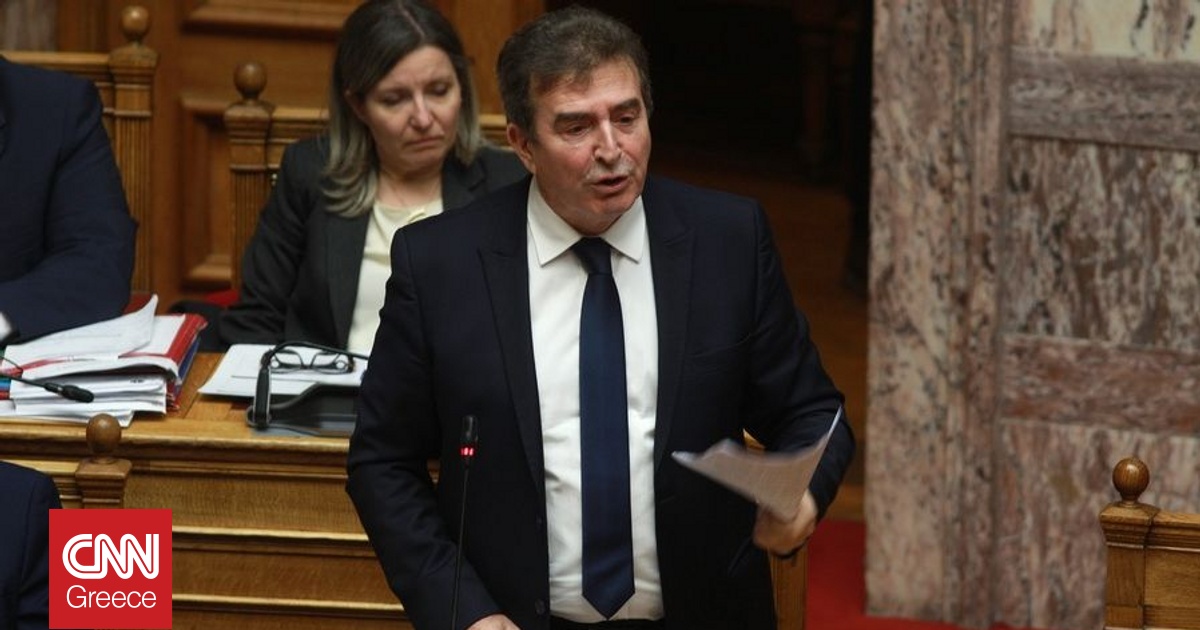 Χρυσοχοΐδης για αστυνομικό της Βουλής: «Ψάξτε κι εσείς να δείτε ποιος ή ...