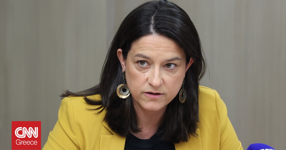 Κεραμέως: 1,8 εκατ. παραπάνω υπερωρίες δηλώθηκαν το 2025 σε σχέση με το 2024 - CNN.gr