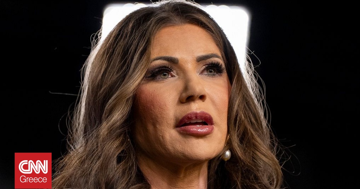 Πώς έκλεψαν την τσάντα της υπουργού Εσωτερικών Κρίστι Νόεμ κάτω από την καρέκλα της - CNN.gr