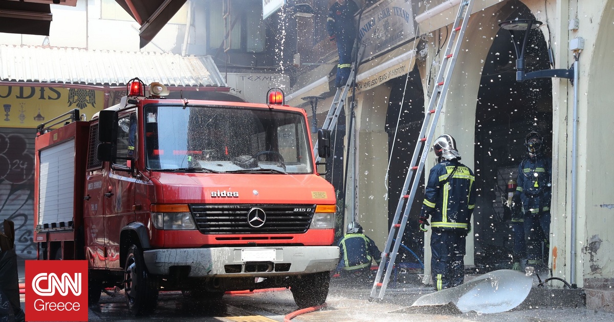 Θεσσαλονίκη: Πυρκαγιά σε κατάστημα εστίασης στο κέντρο της πόλης - CNN.gr
