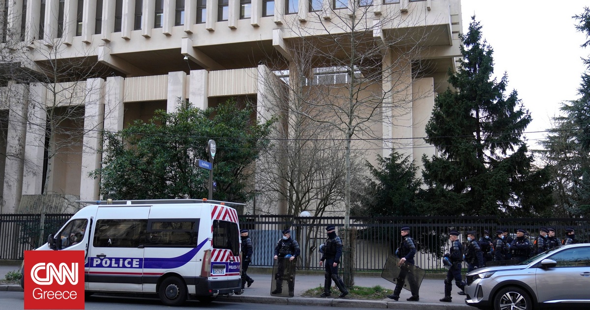 Γαλλικές πόλεις επιβάλλουν απαγόρευση κυκλοφορίας σε παιδιά μετά από ...