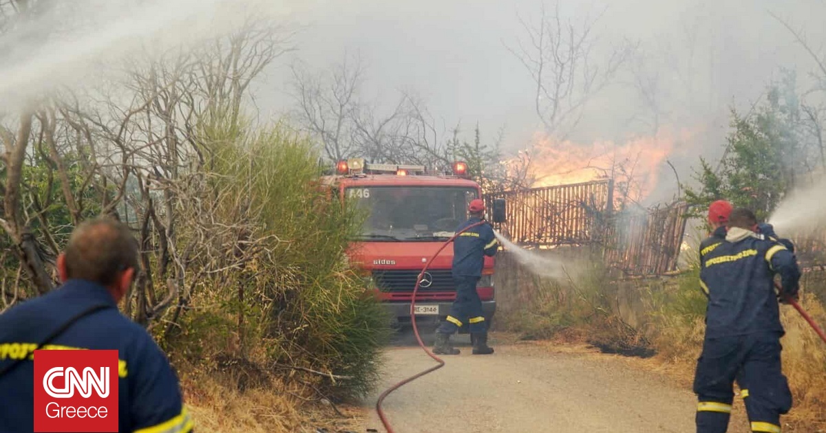 Φωτιά σε χαμηλή βλάστηση στους Φιλιάτες Θεσπρωτίας - Ήχησε το 112 - CNN.gr