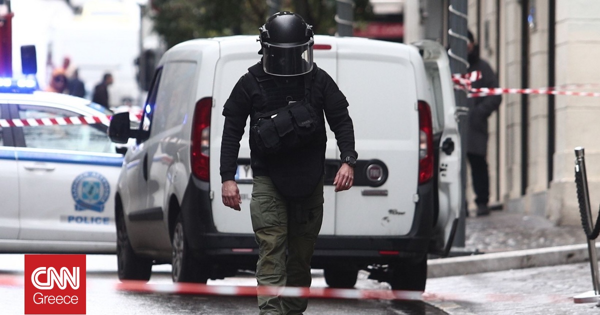 Φάρσα το απειλητικό τηλεφώνημα για βόμβα στο εμπορικό κέντρο River West ...