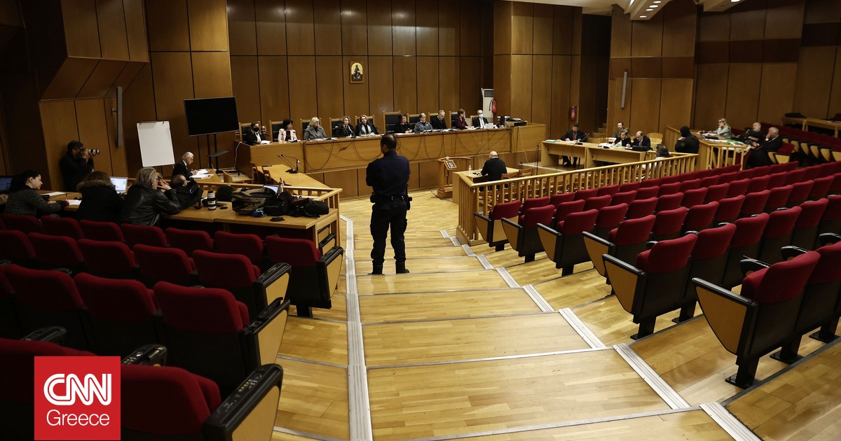 Δίκη Χρυσής Αυγής: Απολογήθηκε η Ελένη Ζαρούλια - Αρνείται τις ...