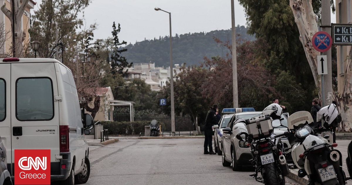 Τηλεφώνημα για βόμβα στην Ευελπίδων - CNN.gr