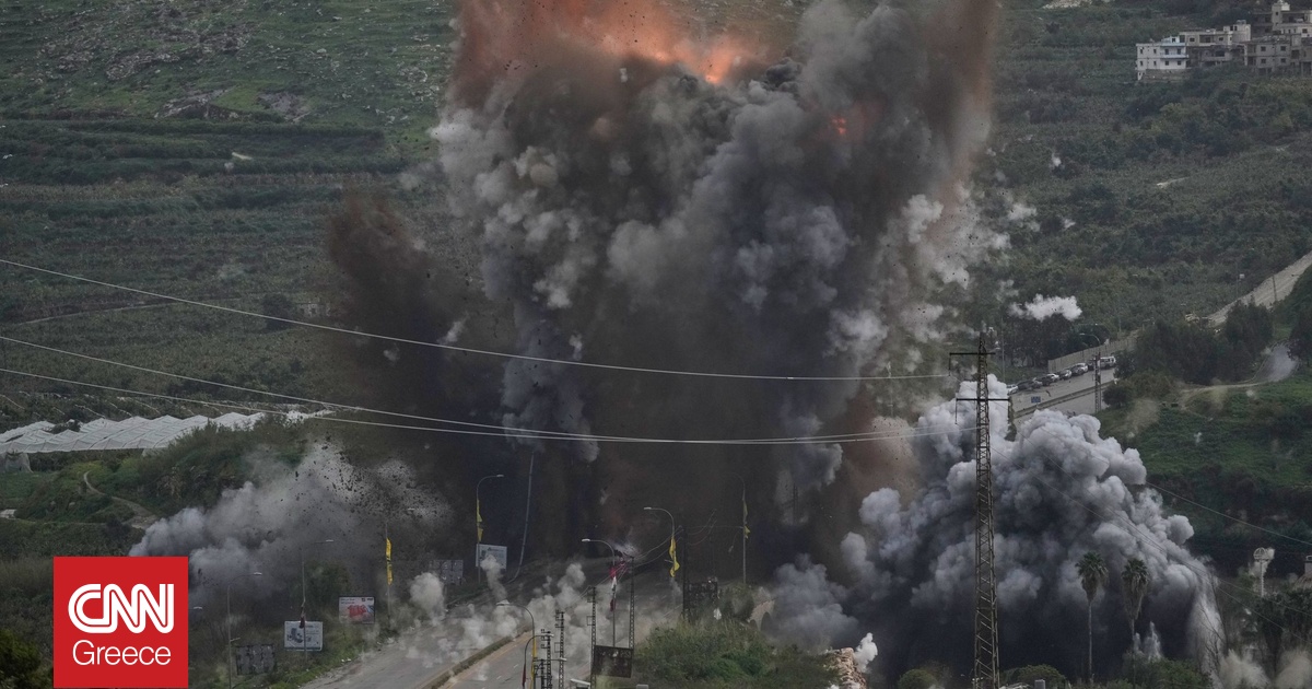 Η στιγμή που ο Ισραηλινός Στρατός βομβαρδίζει γέφυρα στον Λίβανο ...