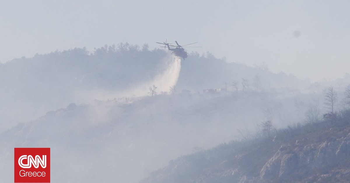 Φωτιά στην Πάρνηθα κοντά στο καζίνο: Πάνω από 90 πυροσβέστες - Κλειστός ...