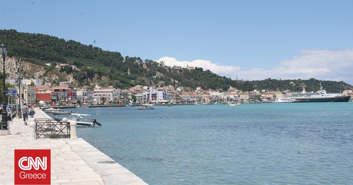 Πλοίο με πάνω από 670 επιβάτες προσέκρουσε ενώ έδενε στο λιμάνι της ...
