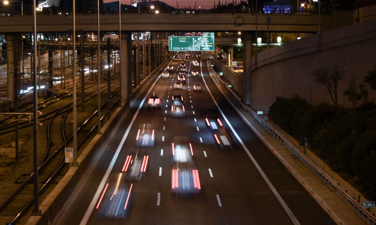 Attiki Odos implements traffic changes Tuesday night for paving work ...