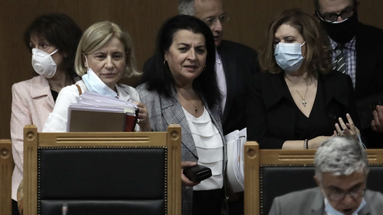 Δίκη Χρυσής Αυγής: Πότε θα συλληφθούν οι καταδικασθέντες - CNN.gr