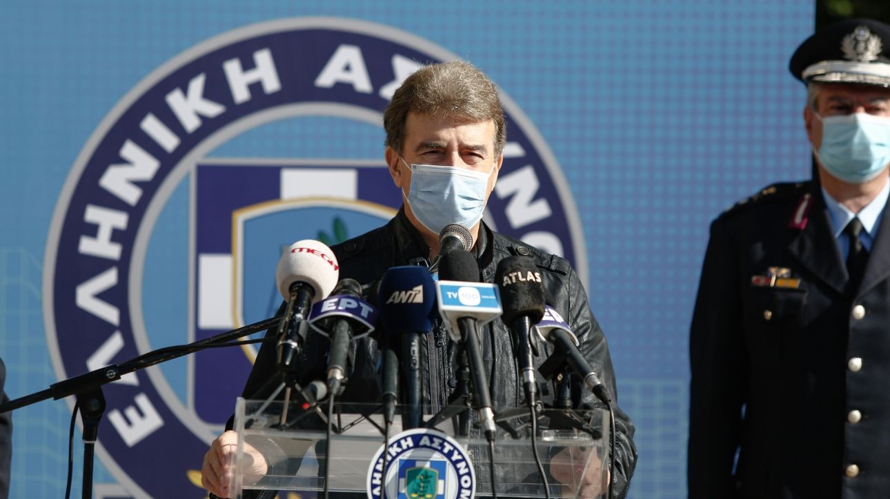 Χρυσοχοΐδης: Δεν είμαστε διατεθειμένοι να ανεχτούμε τους λίγους ...