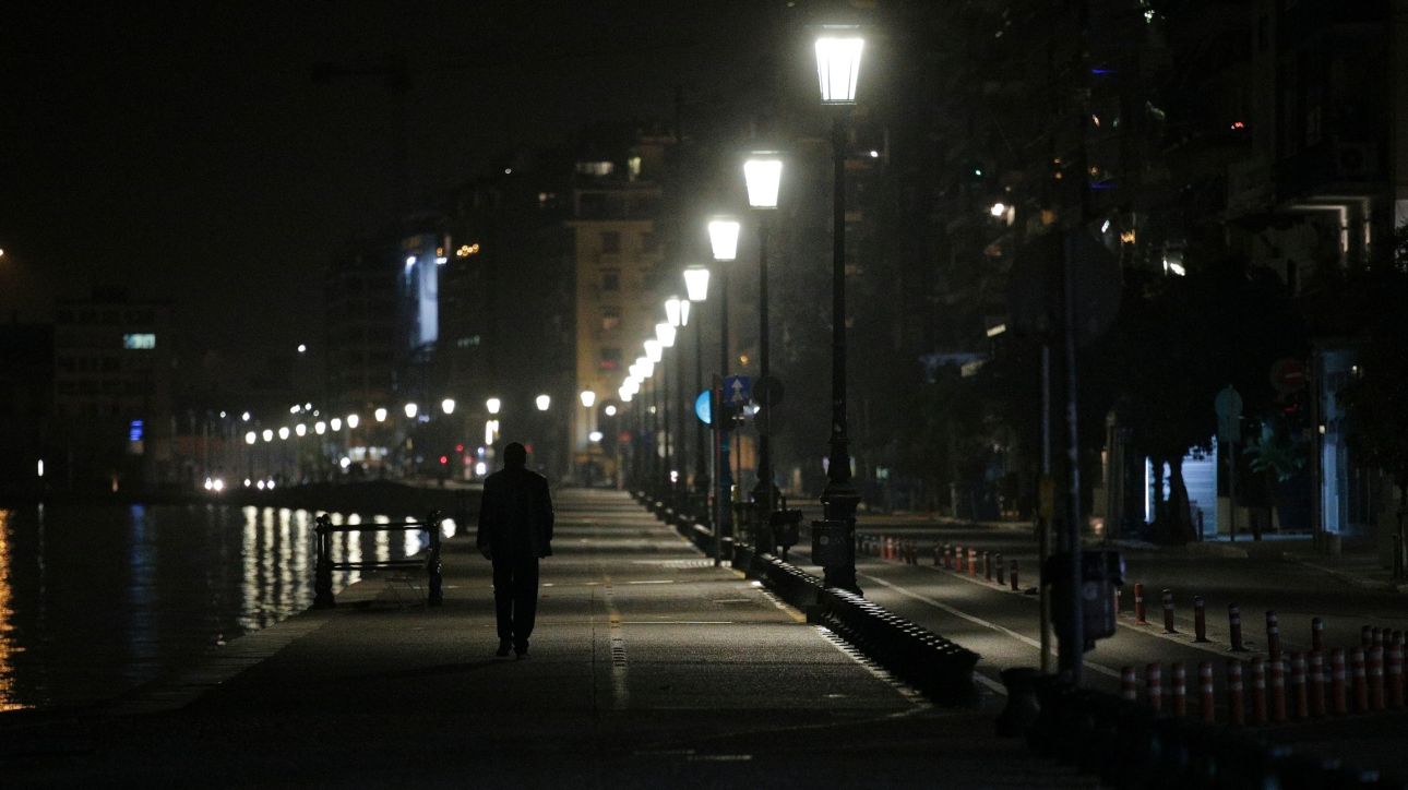 Κορωνοϊός: «Έκρηξη» με 108 θανάτους - Πιέζεται η Θεσσαλονίκη - CNN.gr