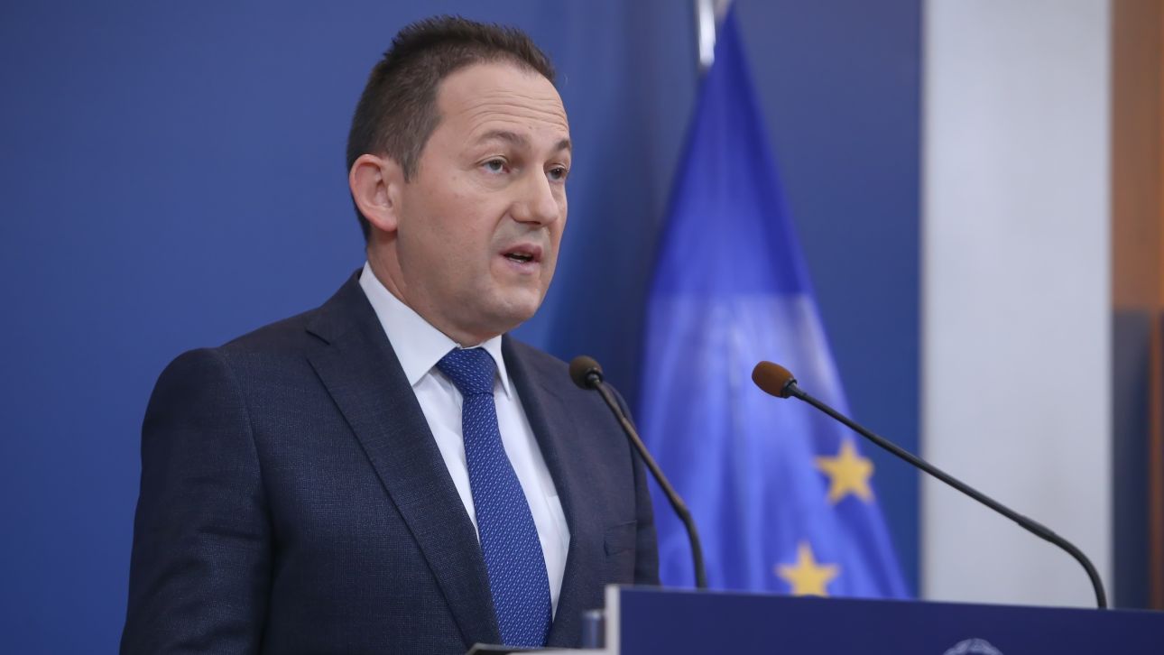 Πέτσας στο CNN Greece: Ελπίζουμε να είναι η τελευταία εβδομάδα με υψηλά ...