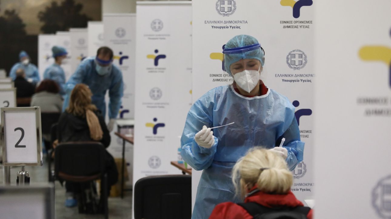 Εξαδάκτυλος: Θα έπρεπε να είχε επιβληθεί εξαρχής σκληρότερο lockdown - CNN.gr