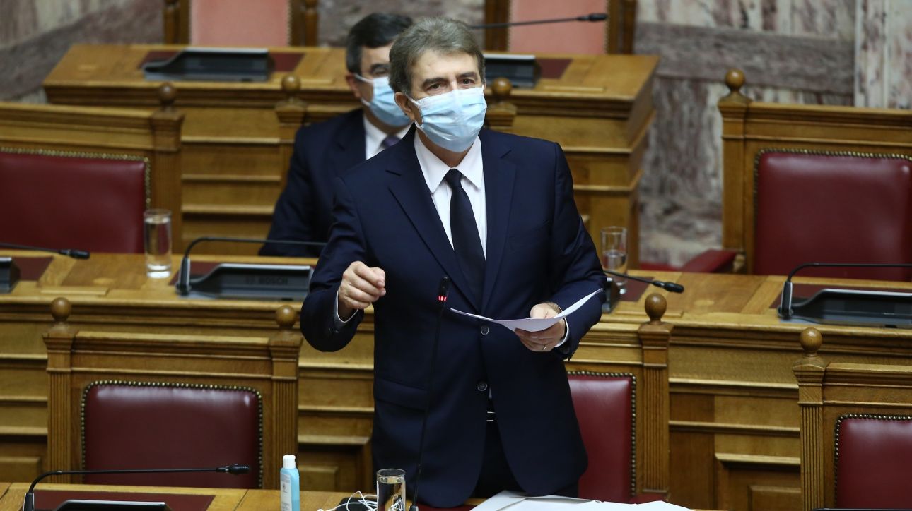 Χρυσοχοΐδης: Το αστυνομικό σώμα στα πανεπιστήμια θα έχει δικαίωμα να ...