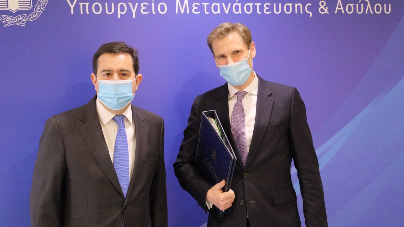 Μηταράκης: Συνάντηση με τον υφυπουργό Μετανάστευσης του Ηνωμένου ...