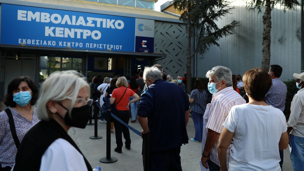 Κορωνοϊός: Έκκληση Παπαευαγγέλου στους 50ρηδες να εμβολιαστούν - CNN.gr