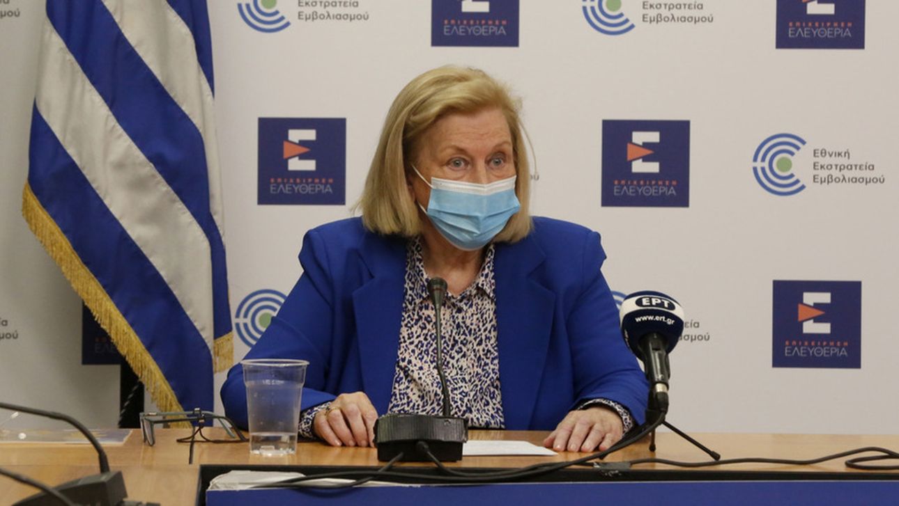 Θεοδωρίδου στο CNN Greece: Πιθανός ο υποχρεωτικός εμβολιασμός σε ομάδες ...