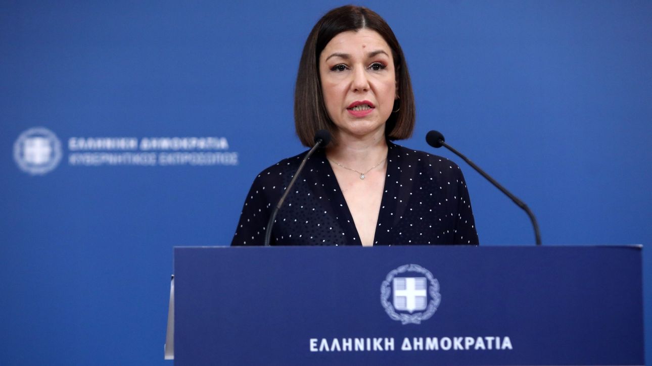 Πελώνη στο CNN Greece για εμβολιασμούς εφήβων: Περιμένουμε «πράσινο φως ...