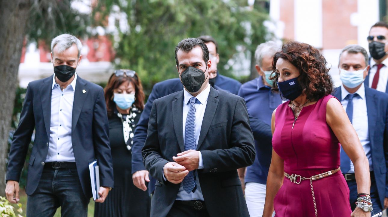 Πλεύρης από Θεσσαλονίκη: Δεν τίθεται θέμα μέτρων-Προληπτική η επίσκεψη ...