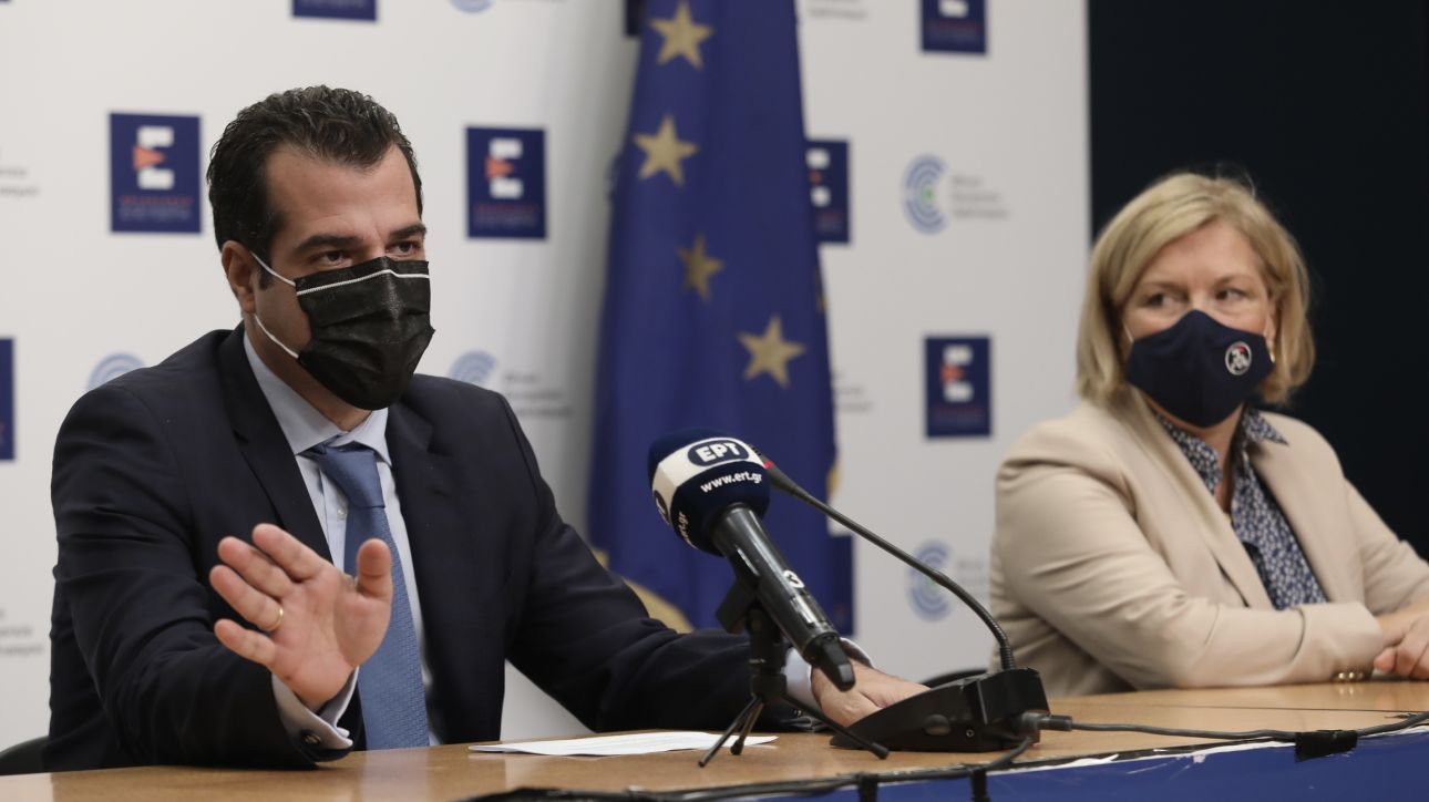 Αντιγριπικός εμβολιασμος: Φετινός στόχος τα 4,2 εκ. εμβόλια - Πλεύρης ...