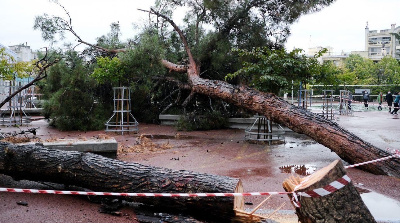 Υποχωρεί η κακοκαιρία «Μπάλλος»: Πιο ήπια τα φαινόμενα την Κυριακή ...