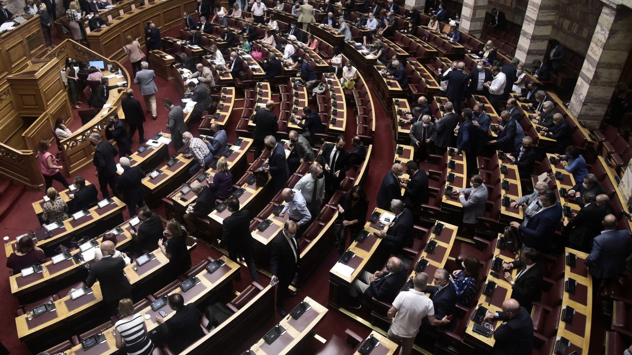 Προϋπολογισμός 2022: Ξεκινά η «μάχη» στην Ολομέλεια - CNN.gr
