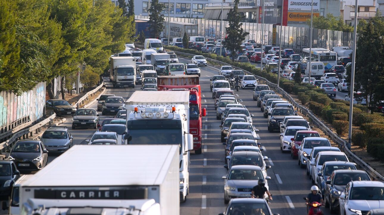 «Έμφραγμα» στον Κηφισό: Ουρές και καθυστερήσεις το πρωί της Τρίτης - CNN.gr