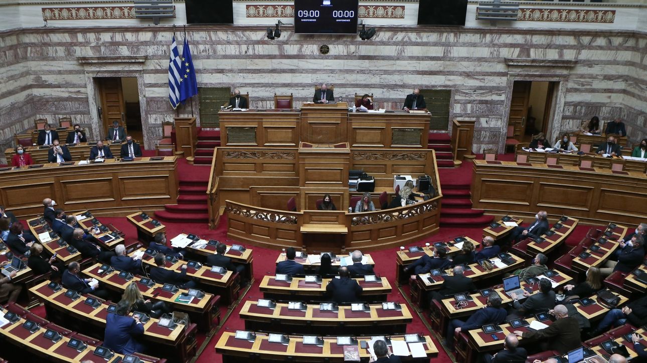 Πρόταση μομφής: Με εντάσεις ξεκίνησε η συζήτηση στη Βουλή - CNN.gr