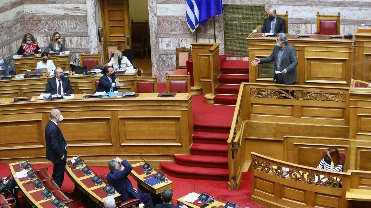 LIVE - Βουλή: Νέα σύγκρουση Γεωργιάδη - Πολάκη για τη Νovartis και στο ...