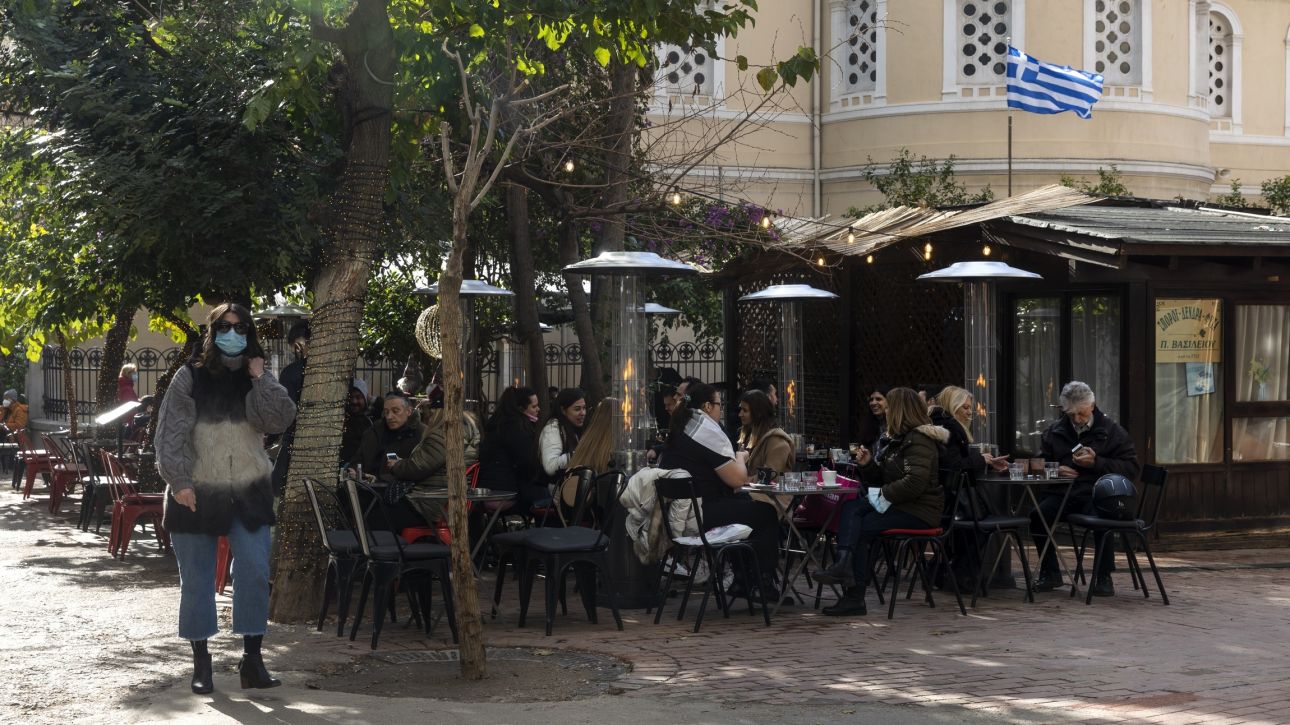 Συνεδριάζει η Επιτροπή: Πράσινο φως για συνέδρια, γήπεδα - Απαγορευτικό ...