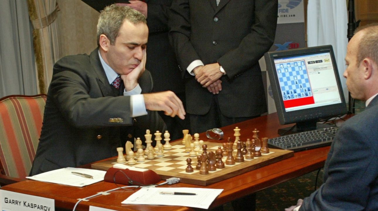 Γκάρι Κασπάροφ για τον πόλεμο στην Ουκρανία: Δεν είναι σκάκι αλλά ...