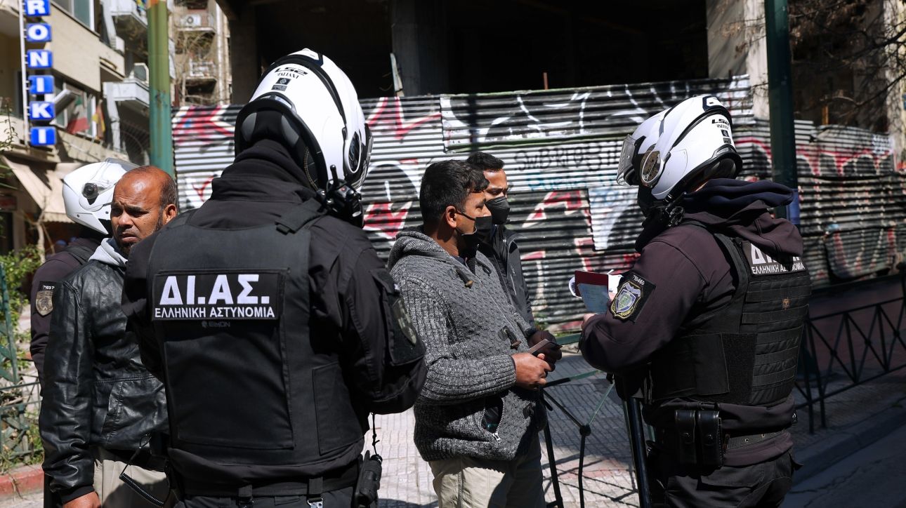 Μοναστηράκι: Νέα μεγάλη επιχείρηση της ΕΛ.ΑΣ. για την πάταξη παράνομων ...