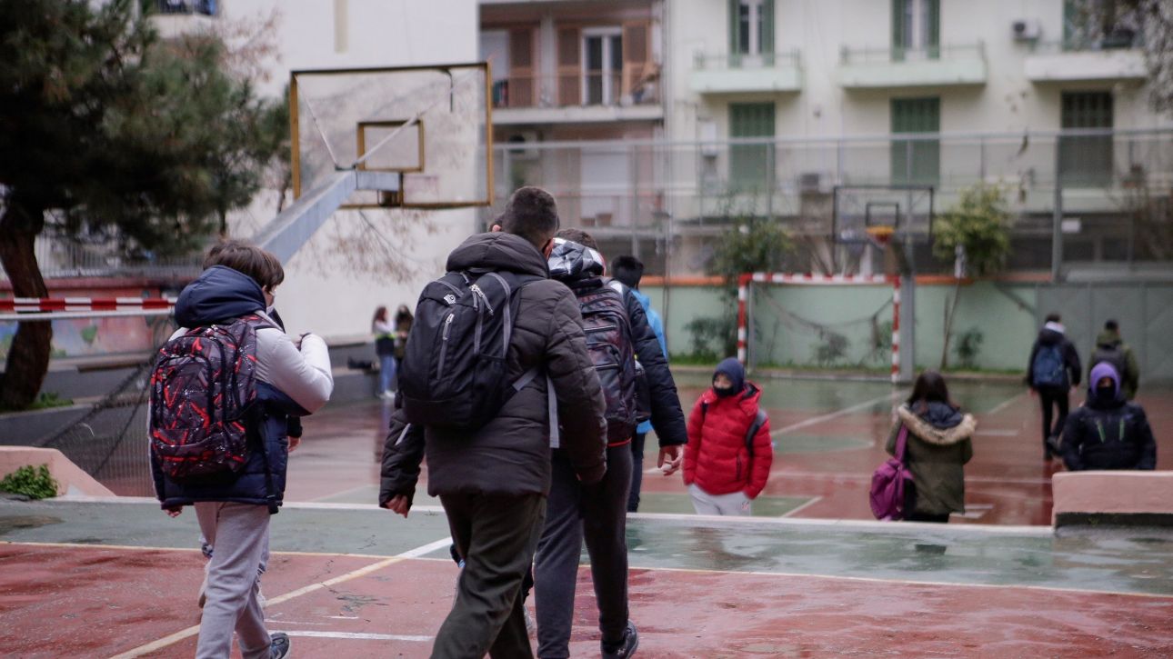 Θεσσαλονίκη: Μαθητές οι φαρσέρ που τηλεφώνησαν για βόμβα σε γυμνάσιο ...