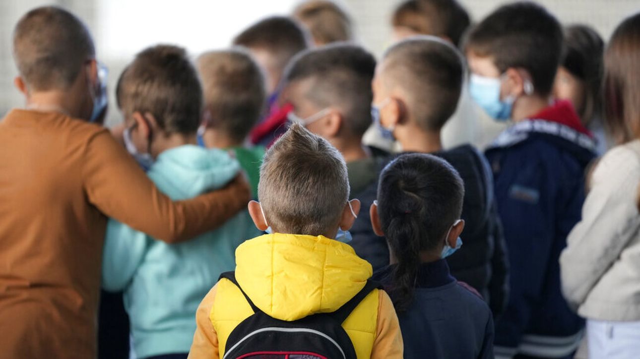 ΕΟΔΥ: Περισσότερα από 20.000 τα παιδιά με κορωνοϊό - Ποια σχολεία ...