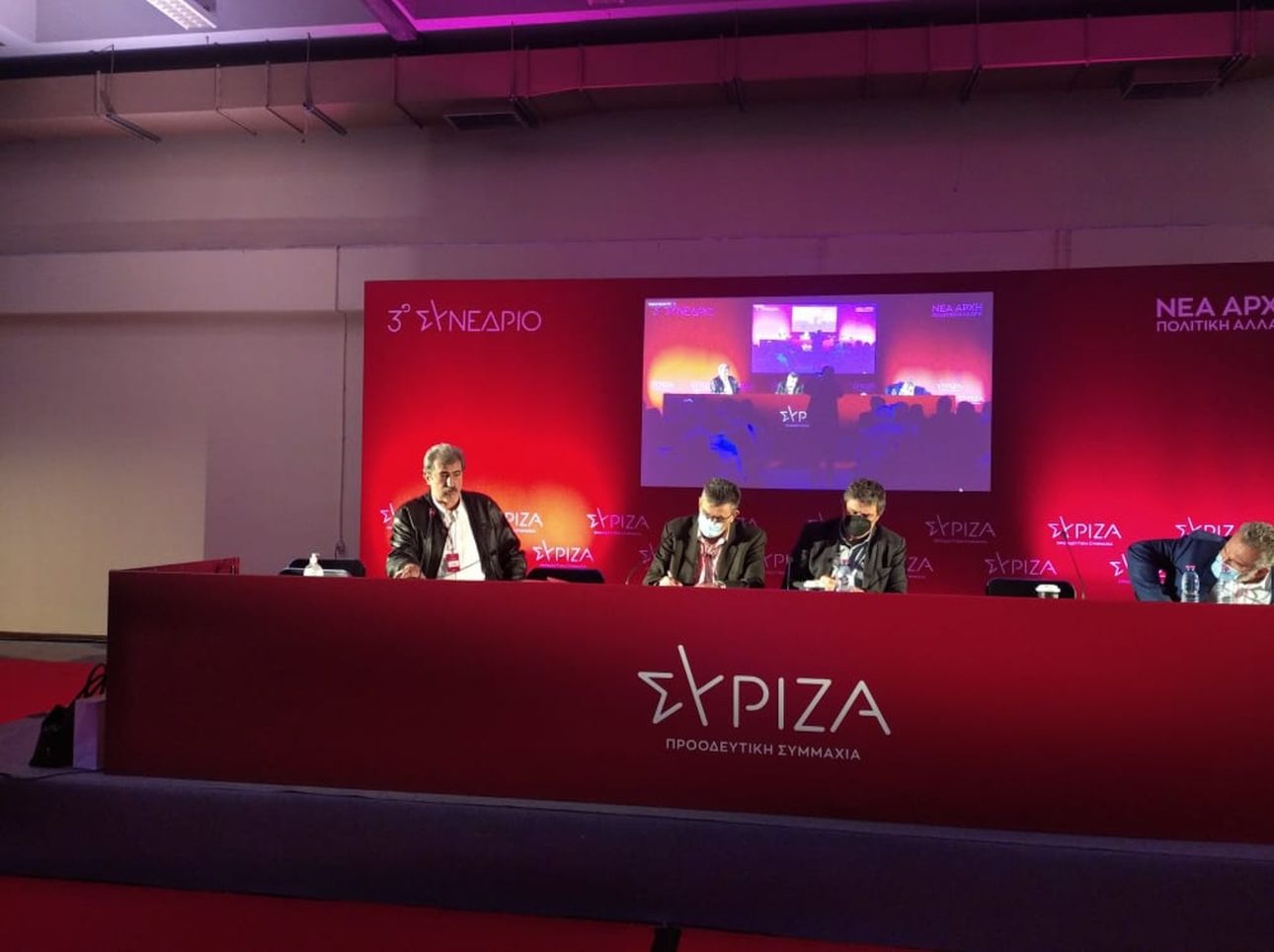 Συνέδριο ΣΥΡΙΖΑ: Εμφύλιος Πολάκη - Ξανθού με αφορμή την πανδημία - CNN.gr
